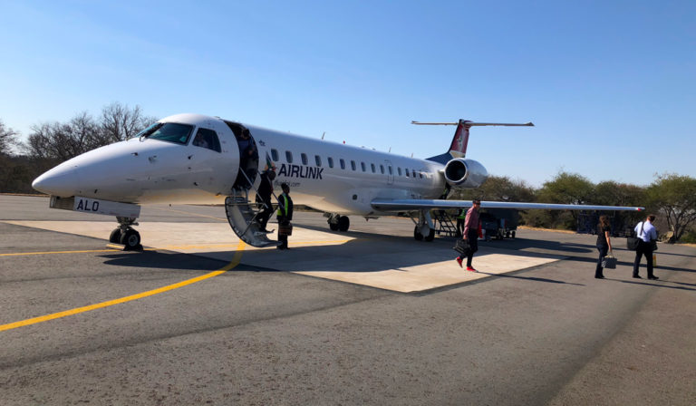 Kruger National Park Airport in Skukuza , the Cutest Little Airport in ...